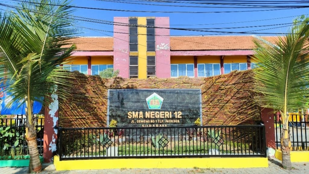 Dugaan Pungli di SMAN 12 Surabaya, Oknum Minta Rp25 Juta Pengganti ...
